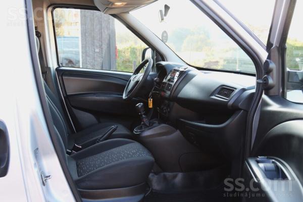 Pelēks Opel Combo 2013 Kuldīga, ar dzinēja tilpumu 1.60 L un nobraukumu 266 tūkst. km par 4550 €, foto 6 vietnē AUTOMOTO.COM.LV