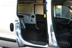 Grey Opel Combo 2013 in Kuldiga, with an engine capacity of 1.60 L and mileage of 266 thousand km for 4550 €, photo 7 on AUTOMOTO.COM.LV