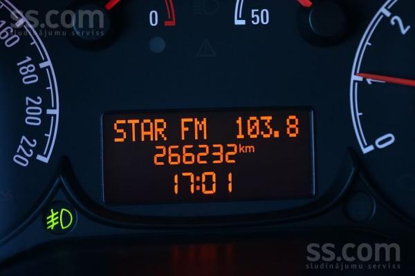Pelēks Opel Combo 2013 Kuldīga, ar dzinēja tilpumu 1.60 L un nobraukumu 266 tūkst. km par 4550 €, foto 9 vietnē AUTOMOTO.COM.LV