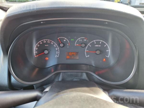 Opel Combo 2015 Rīga vietnē Pelēks Opel Combo 2015 Rīga, ar dzinēja tilpumu 1.30 L un nobraukumu 254 tūkst. km par 3900 €, foto 10 vietnē AUTOMOTO.COM.LV