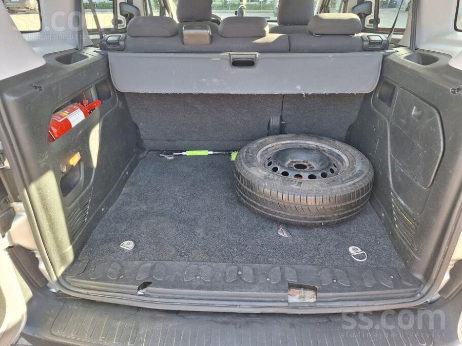Grey Opel Combo 2015 in Riga, with an engine capacity of 1.30 L and mileage of 254 thousand km for 3900 €, photo 12 on AUTOMOTO.COM.LV