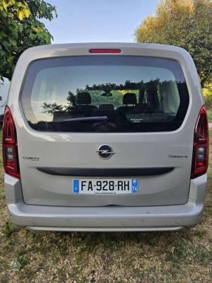 Pelēks Opel Combo 2018 Tauragė, ar dzinēja tilpumu 1.50 L un nobraukumu 147 tūkst. km par 8200 €, foto 5 vietnē AUTOMOTO.COM.LV