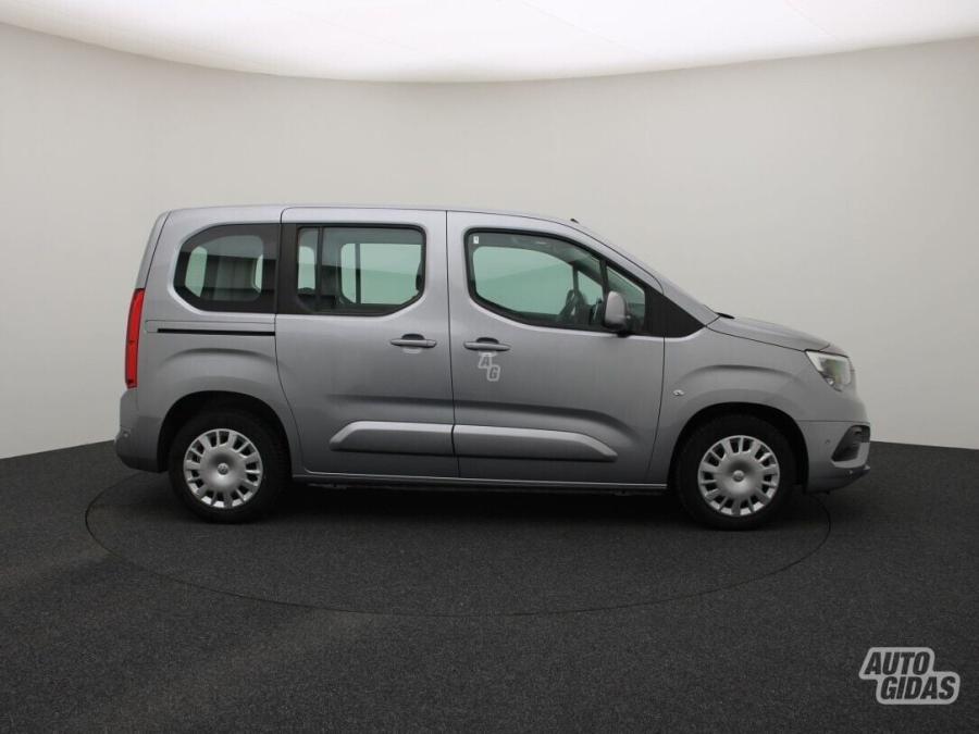 Pelēks Opel Combo 2019 Viļņa, ar dzinēja tilpumu 1.50 L un nobraukumu 166 tūkst. km par 12999 €, foto 9 vietnē AUTOMOTO.COM.LV