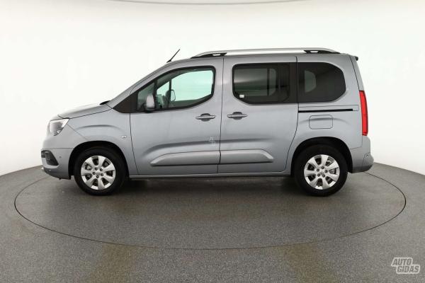 Pelēks Opel Combo 2020 Kauņa, ar dzinēja tilpumu 1.20 L un nobraukumu 53 tūkst. km par 27540 €, foto 2 vietnē AUTOMOTO.COM.LV