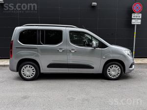 Pelēks Opel Combo 2020 Jelgava, ar dzinēja tilpumu 1.50 L un nobraukumu 104 tūkst. km par 10500 €, foto 5 vietnē AUTOMOTO.COM.LV