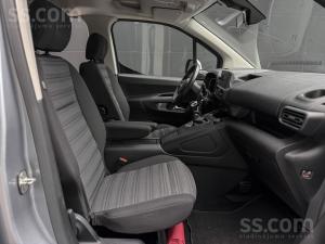 Pelēks Opel Combo 2020 Jelgava, ar dzinēja tilpumu 1.50 L un nobraukumu 104 tūkst. km par 10500 €, foto 13 vietnē AUTOMOTO.COM.LV