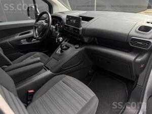 Pelēks Opel Combo 2020 Jelgava, ar dzinēja tilpumu 1.50 L un nobraukumu 104 tūkst. km par 10500 €, foto 14 vietnē AUTOMOTO.COM.LV
