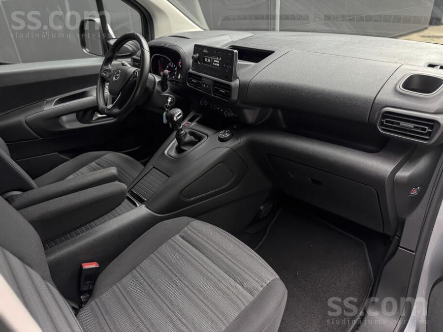Pelēks Opel Combo 2020 Jelgava, ar dzinēja tilpumu 1.50 L un nobraukumu 104 tūkst. km par 10500 €, foto 14 vietnē AUTOMOTO.COM.LV