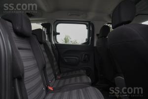 Grey Opel Combo 2020 in Riga, with an engine capacity of 1.50 L and mileage of 155 thousand km for 10990 €, photo 19 on AUTOMOTO.COM.LV