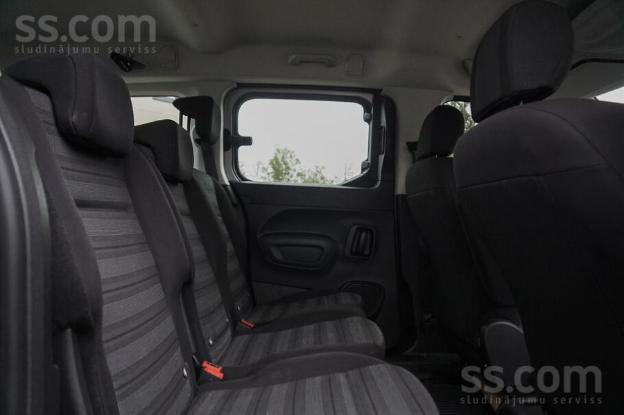 Grey Opel Combo 2020 in Riga, with an engine capacity of 1.50 L and mileage of 155 thousand km for 10990 €, photo 19 on AUTOMOTO.COM.LV