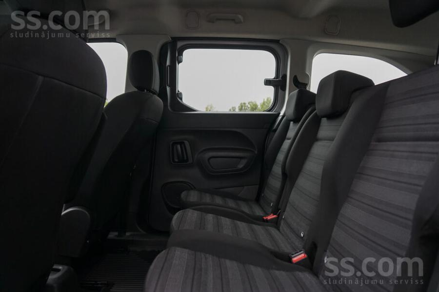 Grey Opel Combo 2020 in Riga, with an engine capacity of 1.50 L and mileage of 155 thousand km for 10990 €, photo 20 on AUTOMOTO.COM.LV