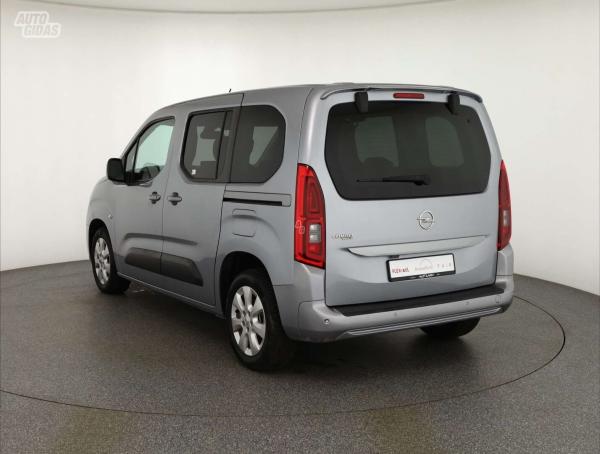 Grey Opel Combo 2021 in Kaunas, with an engine capacity of 1.20 L and mileage of 60 thousand km for 27540 €, photo 3 on AUTOMOTO.COM.LV