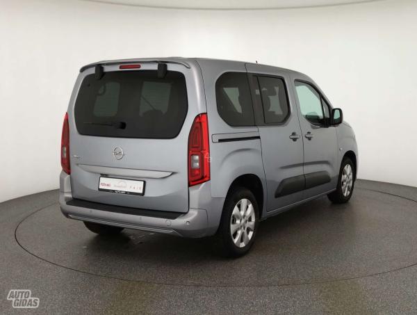 Grey Opel Combo 2021 in Kaunas, with an engine capacity of 1.20 L and mileage of 60 thousand km for 27540 €, photo 5 on AUTOMOTO.COM.LV