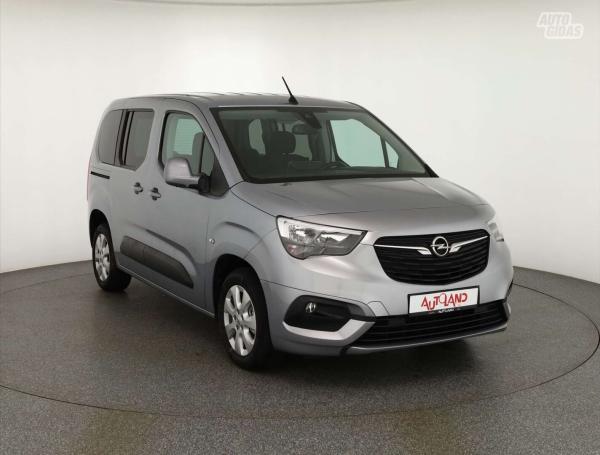 Grey Opel Combo 2021 in Kaunas, with an engine capacity of 1.20 L and mileage of 60 thousand km for 27540 €, photo 7 on AUTOMOTO.COM.LV