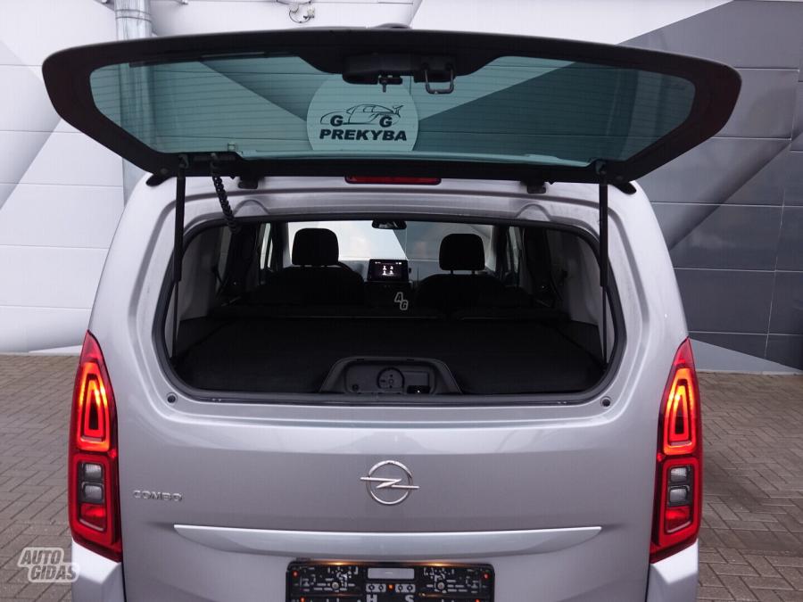 Grey Opel Combo 2022 in Ramuciai, with an engine capacity of 1.50 L and mileage of 52 thousand km for 14950 €, photo 11 on AUTOMOTO.COM.LV