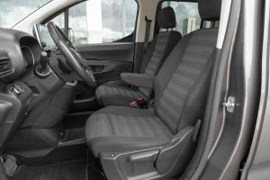 Grey Opel Combo 2022 in Vilnius, with an engine capacity of 1.20 L and mileage of 78 thousand km for 16450 €, photo 9 on AUTOMOTO.COM.LV