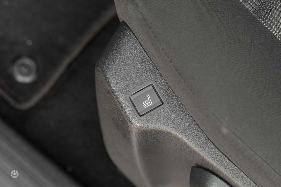 Grey Opel Combo 2022 in Vilnius, with an engine capacity of 1.20 L and mileage of 78 thousand km for 16450 €, photo 10 on AUTOMOTO.COM.LV