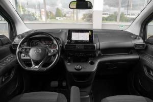 Grey Opel Combo 2022 in Vilnius, with an engine capacity of 1.20 L and mileage of 78 thousand km for 16450 €, photo 15 on AUTOMOTO.COM.LV