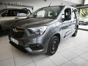 Pelēks Opel Combo 2023 Rīga, ar dzinēja tilpumu 1.50 L un nobraukumu 118 tūkst. km par 15900 €, foto  vietnē AUTOMOTO.COM.LV