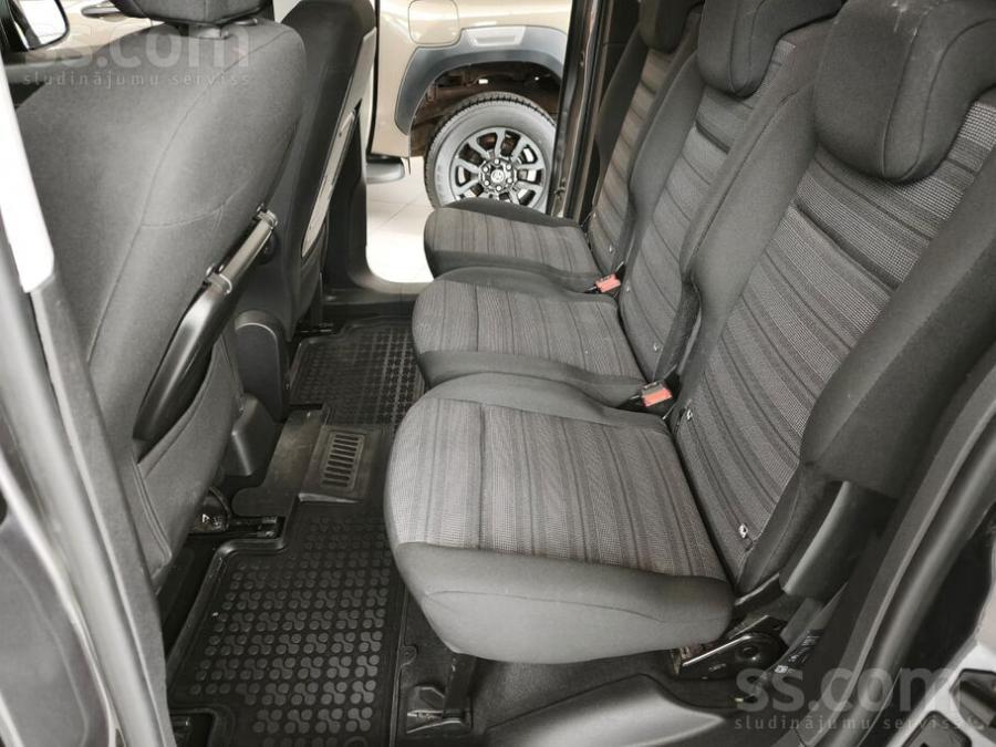 Pelēks Opel Combo 2023 Rīga, ar dzinēja tilpumu 1.50 L un nobraukumu 118 tūkst. km par 15900 €, foto 6 vietnē AUTOMOTO.COM.LV