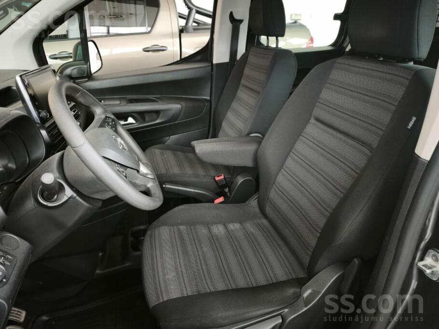 Pelēks Opel Combo 2023 Rīga, ar dzinēja tilpumu 1.50 L un nobraukumu 118 tūkst. km par 15900 €, foto 8 vietnē AUTOMOTO.COM.LV