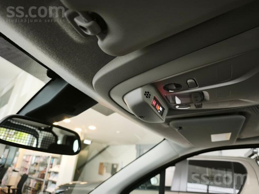 Pelēks Opel Combo 2023 Rīga, ar dzinēja tilpumu 1.50 L un nobraukumu 118 tūkst. km par 15900 €, foto 13 vietnē AUTOMOTO.COM.LV