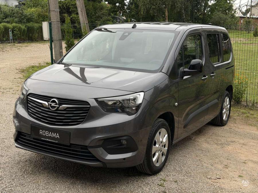 Pelēks Opel Combo 2023 Šauļi, ar dzinēja tilpumu 1.50 L un nobraukumu 227 tūkst. km par 13590 €, foto 1 vietnē AUTOMOTO.COM.LV