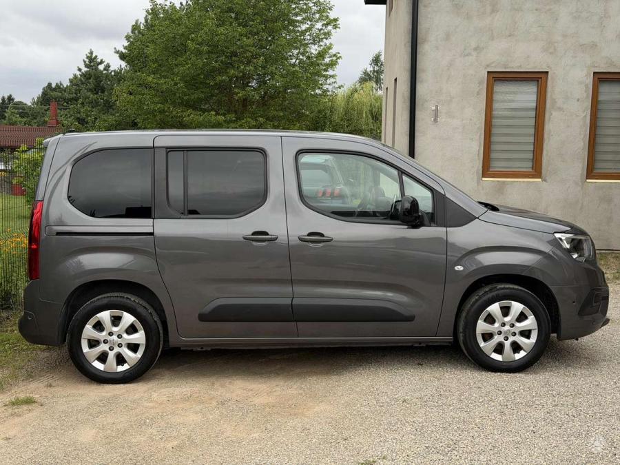 Pelēks Opel Combo 2023 Šauļi, ar dzinēja tilpumu 1.50 L un nobraukumu 227 tūkst. km par 13590 €, foto 5 vietnē AUTOMOTO.COM.LV