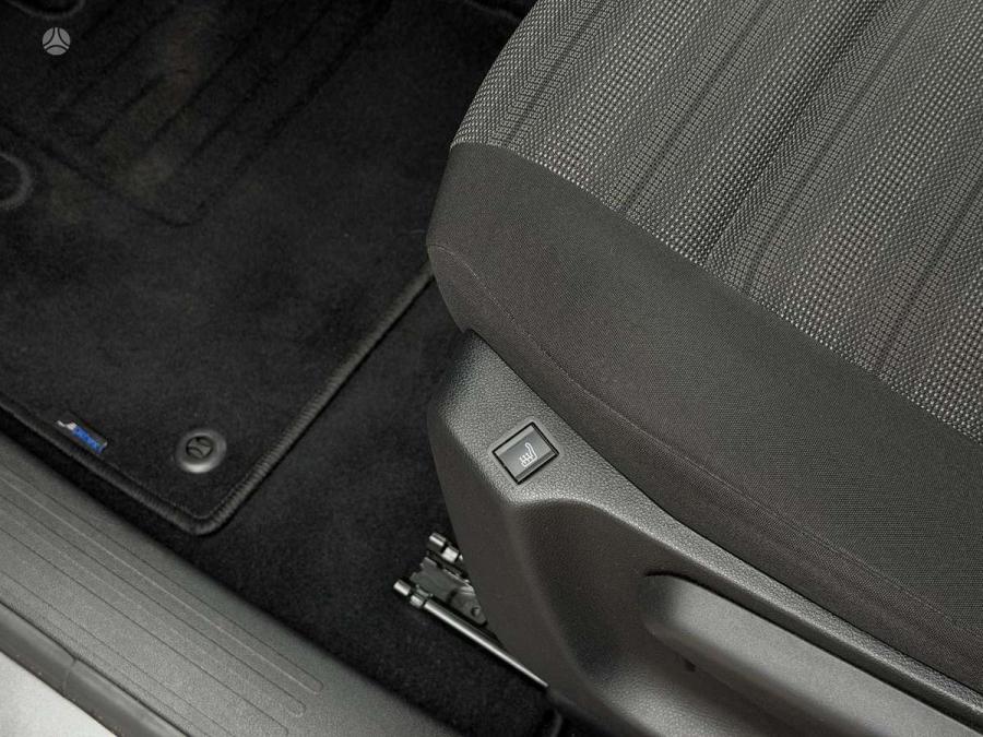 Pelēks Opel Combo 2023 Šauļi, ar dzinēja tilpumu 1.50 L un nobraukumu 227 tūkst. km par 13590 €, foto 12 vietnē AUTOMOTO.COM.LV