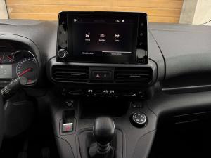 Pelēks Opel Combo 2023 Šauļi, ar dzinēja tilpumu 1.50 L un nobraukumu 227 tūkst. km par 13590 €, foto 21 vietnē AUTOMOTO.COM.LV