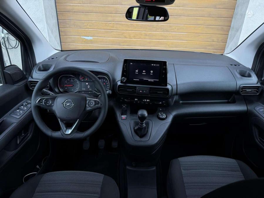 Pelēks Opel Combo 2023 Šauļi, ar dzinēja tilpumu 1.50 L un nobraukumu 227 tūkst. km par 13590 €, foto 28 vietnē AUTOMOTO.COM.LV