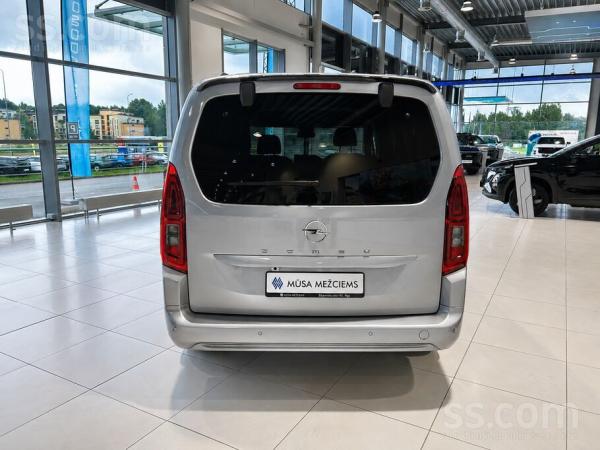 Pelēks Opel Combo 2026 Rīga, ar dzinēja tilpumu 1.50 L un nobraukumu 0 tūkst. km par 33400 €, foto 7 vietnē AUTOMOTO.COM.LV