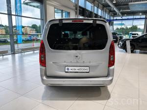 Pelēks Opel Combo 2026 Rīga, ar dzinēja tilpumu 1.50 L un nobraukumu 0 tūkst. km par 33400 €, foto 8 vietnē AUTOMOTO.COM.LV