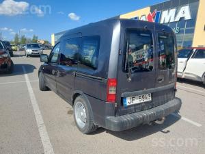 Grey Opel Combo 2004 in Ventspils, with an engine capacity of 1.70 L and mileage of 360 thousand km for 1300 €, photo 5 on AUTOMOTO.COM.LV