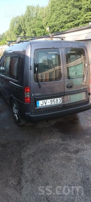 Grey Opel Combo 2004 in Riga, with an engine capacity of 1.70 L and mileage of 275 thousand km for 1150 €, photo 5 on AUTOMOTO.COM.LV