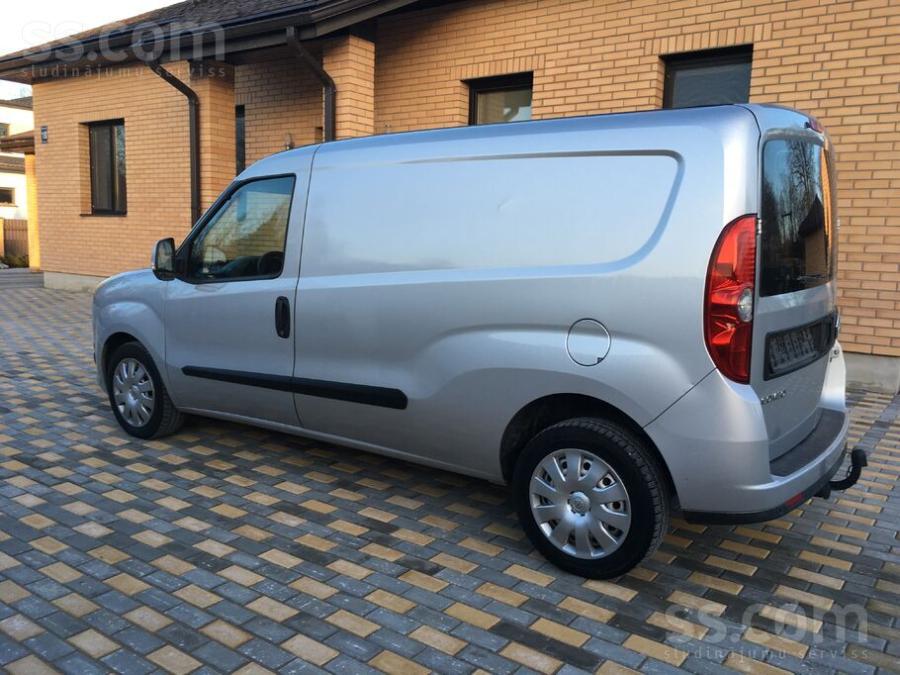 Grey Opel Combo 2012 in Riga, with an engine capacity of 1.60 L and mileage of 0 thousand km for 4800 €, photo 7 on AUTOMOTO.COM.LV