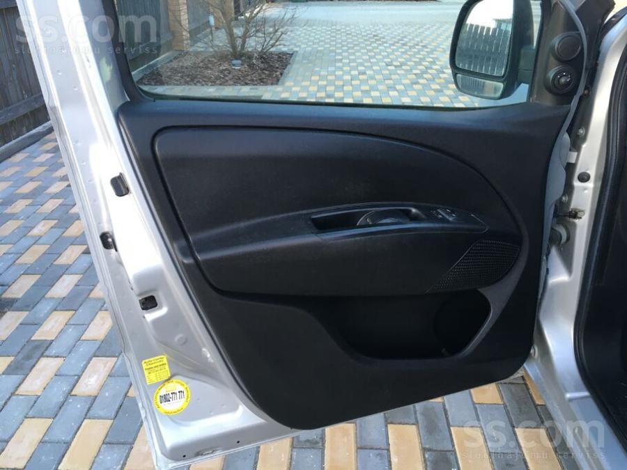 Grey Opel Combo 2012 in Riga, with an engine capacity of 1.60 L and mileage of 0 thousand km for 4800 €, photo 14 on AUTOMOTO.COM.LV