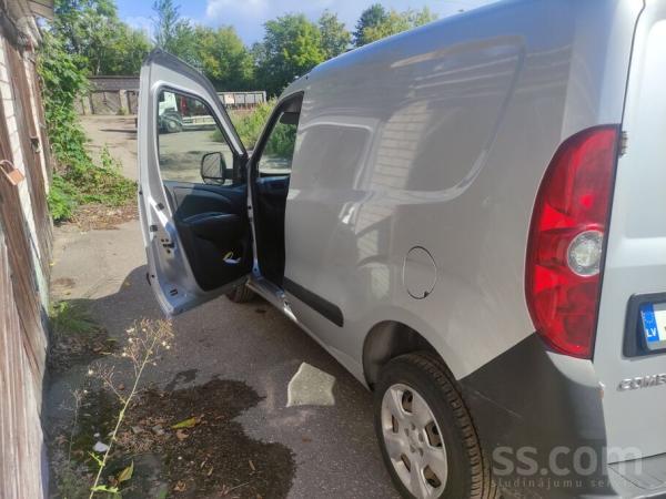 Pelēks Opel Combo 2014 Rīga, ar dzinēja tilpumu 1.30 L un nobraukumu 248 tūkst. km par 2500 €, foto 7 vietnē AUTOMOTO.COM.LV
