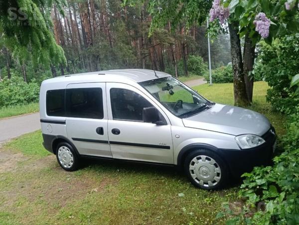 Pelēks Opel Combo 2005 Rīga, ar dzinēja tilpumu 1.30 L un nobraukumu 223 tūkst. km par 1400 €, foto 1 vietnē AUTOMOTO.COM.LV
