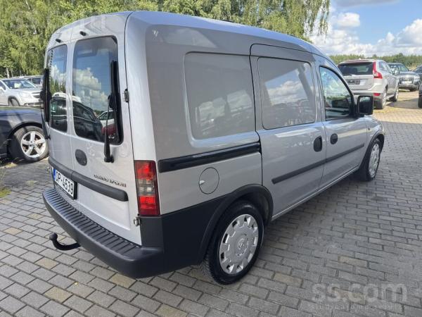 Grey Opel Combo 2005 in Talsi, with an engine capacity of 1.70 L and mileage of 276 thousand km for 2500 €, photo 4 on AUTOMOTO.COM.LV