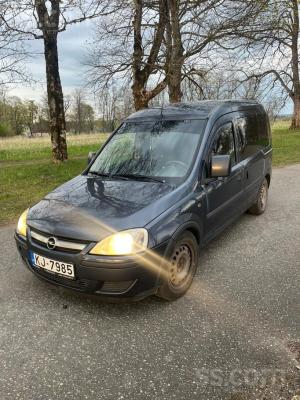 Grey Opel Combo 2007 in Ventspils, with an engine capacity of 1.70 L and mileage of 556 thousand km for 2150 €, photo  on AUTOMOTO.COM.LV