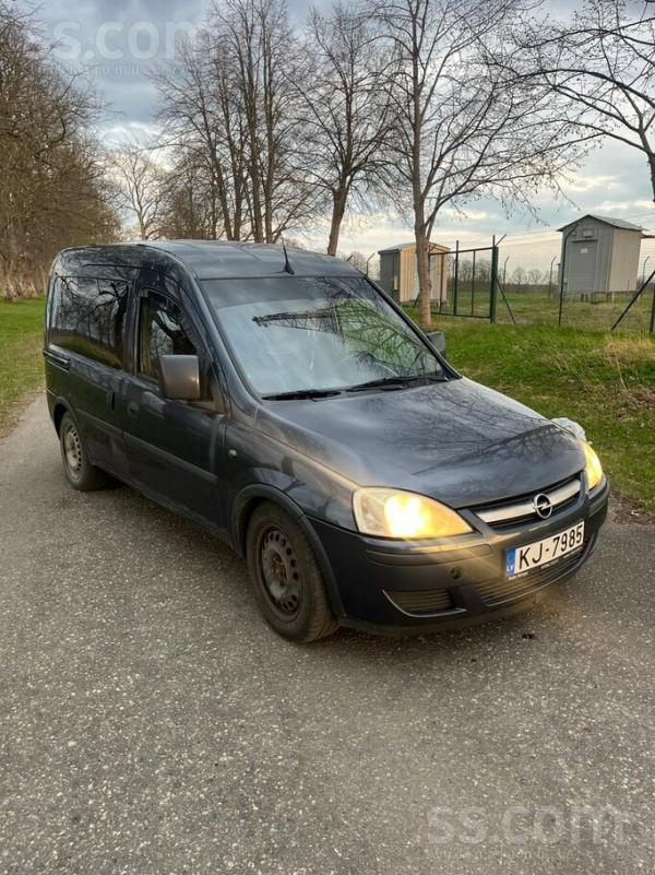 Pelēks Opel Combo 2007 Ventspils, ar dzinēja tilpumu 1.70 L un nobraukumu 556 tūkst. km par 2150 €, foto 2 vietnē AUTOMOTO.COM.LV