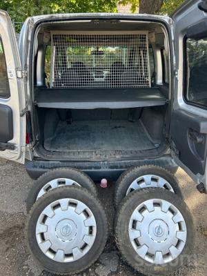 Pelēks Opel Combo 2007 Rīga, ar dzinēja tilpumu 1.40 L un nobraukumu 210 tūkst. km par 2000 €, foto 16 vietnē AUTOMOTO.COM.LV