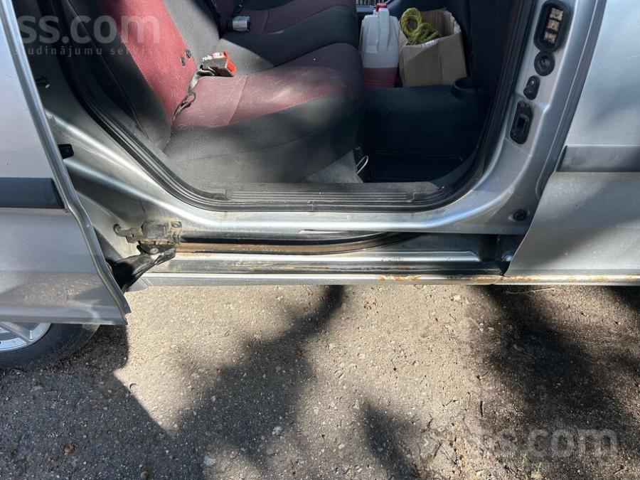 Pelēks Opel Combo 2007 Rīga, ar dzinēja tilpumu 1.40 L un nobraukumu 210 tūkst. km par 2000 €, foto 17 vietnē AUTOMOTO.COM.LV