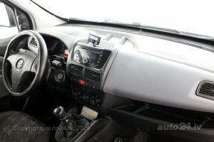 Grey Opel Combo 2012 in Tallinn, with an engine capacity of 1.60 L and mileage of 311 thousand km for 2299 €, photo 6 on AUTOMOTO.COM.LV