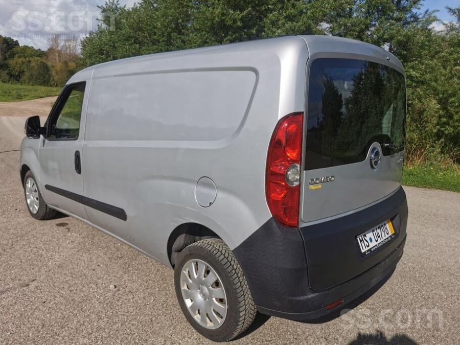 Grey Opel Combo 2013 in Liepaja, with an engine capacity of 1.60 L and mileage of 266 thousand km for 4400 €, photo 3 on AUTOMOTO.COM.LV