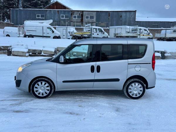 Pelēks Opel Combo 2014 Viļņa, ar dzinēja tilpumu 1.60 L un nobraukumu 265 tūkst. km par 3500 €, foto 1 vietnē AUTOMOTO.COM.LV