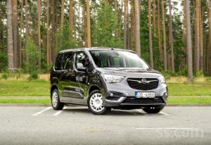 Pelēks Opel Combo 2018 Rīga, ar dzinēja tilpumu 1.50 L un nobraukumu 218 tūkst. km par 9990 €, foto 3 vietnē AUTOMOTO.COM.LV
