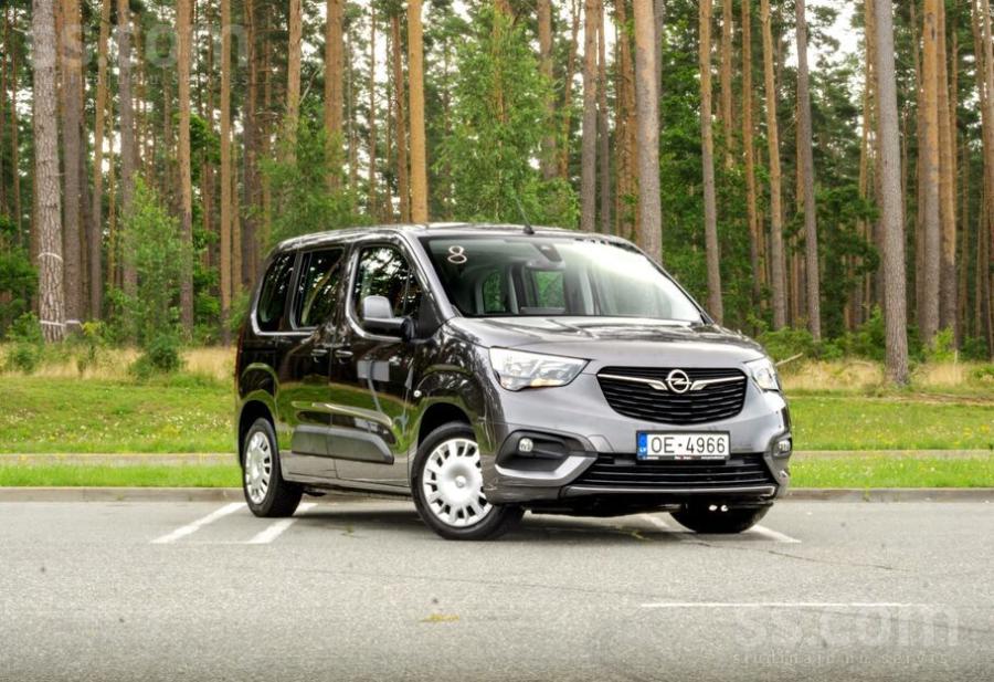 Pelēks Opel Combo 2018 Rīga, ar dzinēja tilpumu 1.50 L un nobraukumu 218 tūkst. km par 9990 €, foto 3 vietnē AUTOMOTO.COM.LV