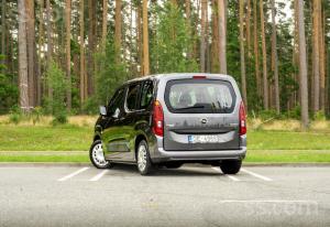Pelēks Opel Combo 2018 Rīga, ar dzinēja tilpumu 1.50 L un nobraukumu 218 tūkst. km par 9990 €, foto 9 vietnē AUTOMOTO.COM.LV